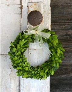 5 Versatile Decorating Accessories for Any Room