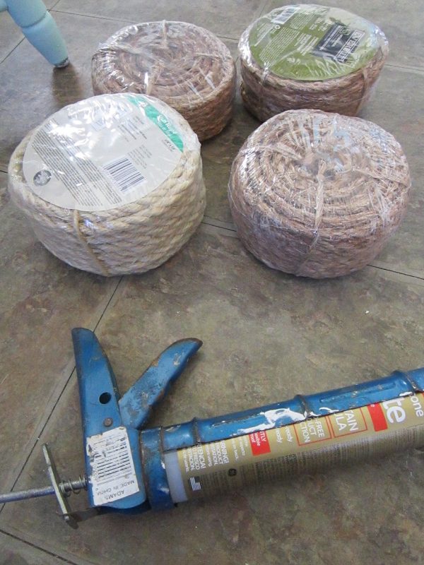 DIY Sisal Rug - The Honeycomb Home