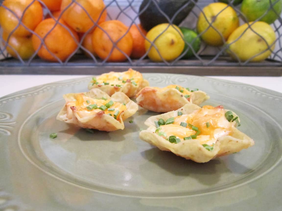 Mini Nacho Cups - The Honeycomb Home