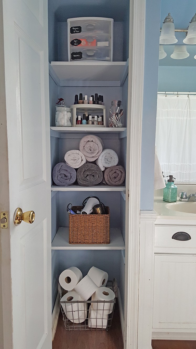 Organized Linen Closet Organized Linen Closet