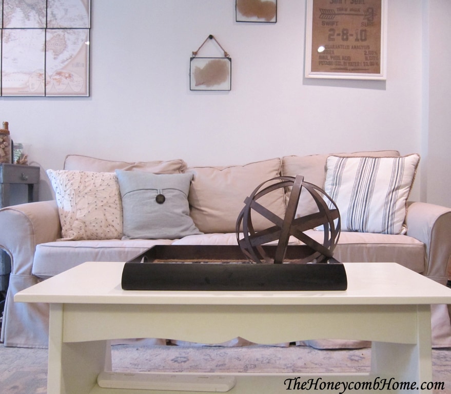 DIY Wall Art Ideas - Framed Burlap - The Honeycomb Home