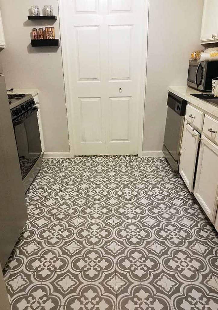 How To Paint Linoleum Flooring - The Honeycomb Home