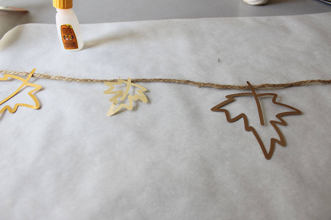 Fall Banner DIY - The Honeycomb Home