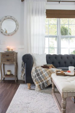 5 Simple Fall Decorating Ideas - The Honeycomb Home