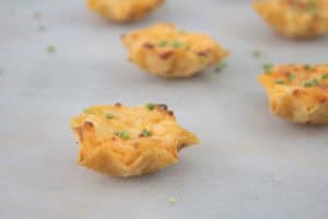 Mini Nacho Cups - The Honeycomb Home
