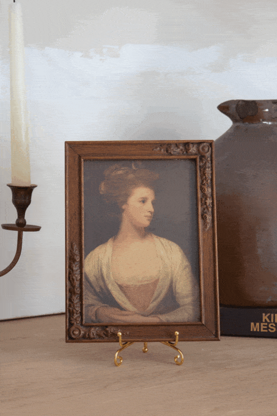 Framing Vintage Photos in old picture frames - The Honeycomb Home