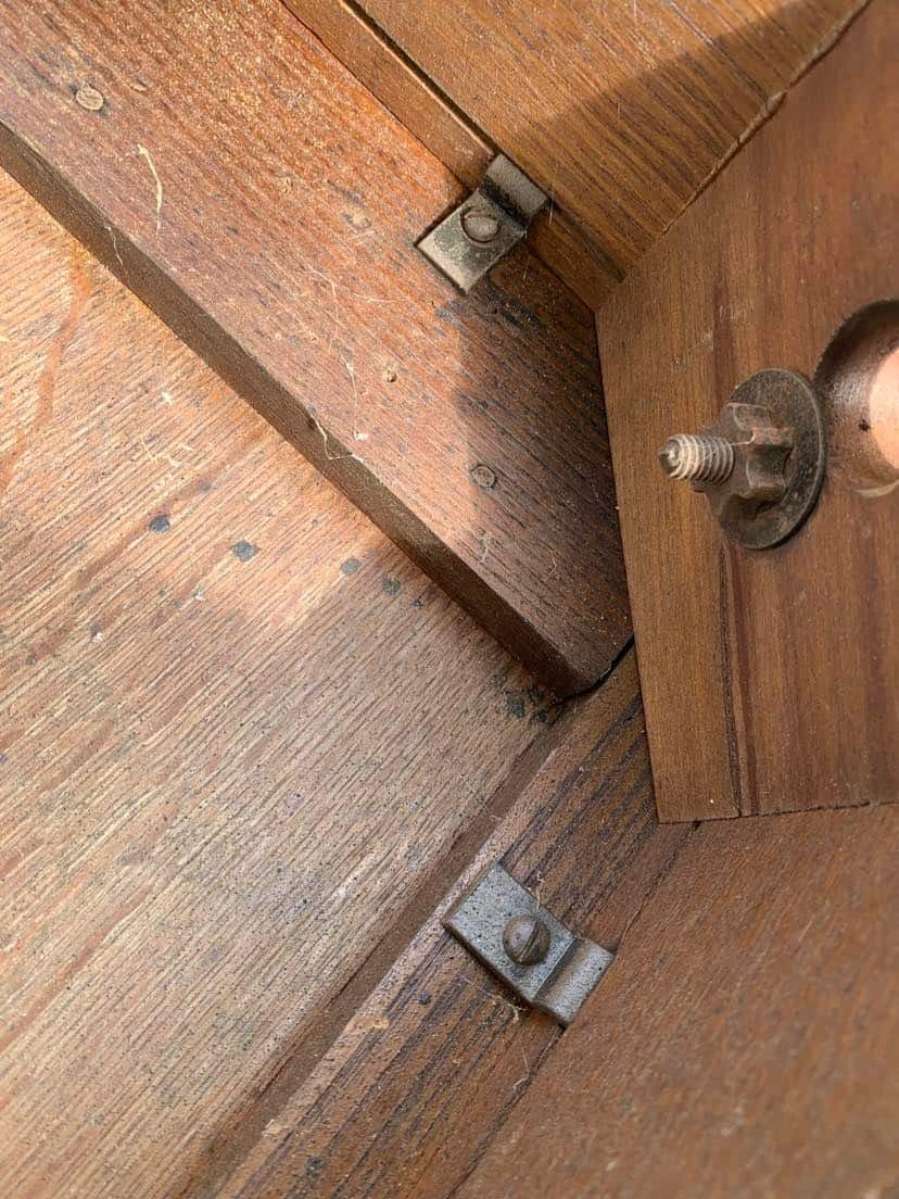 Old Table Makeover - The Honeycomb Home