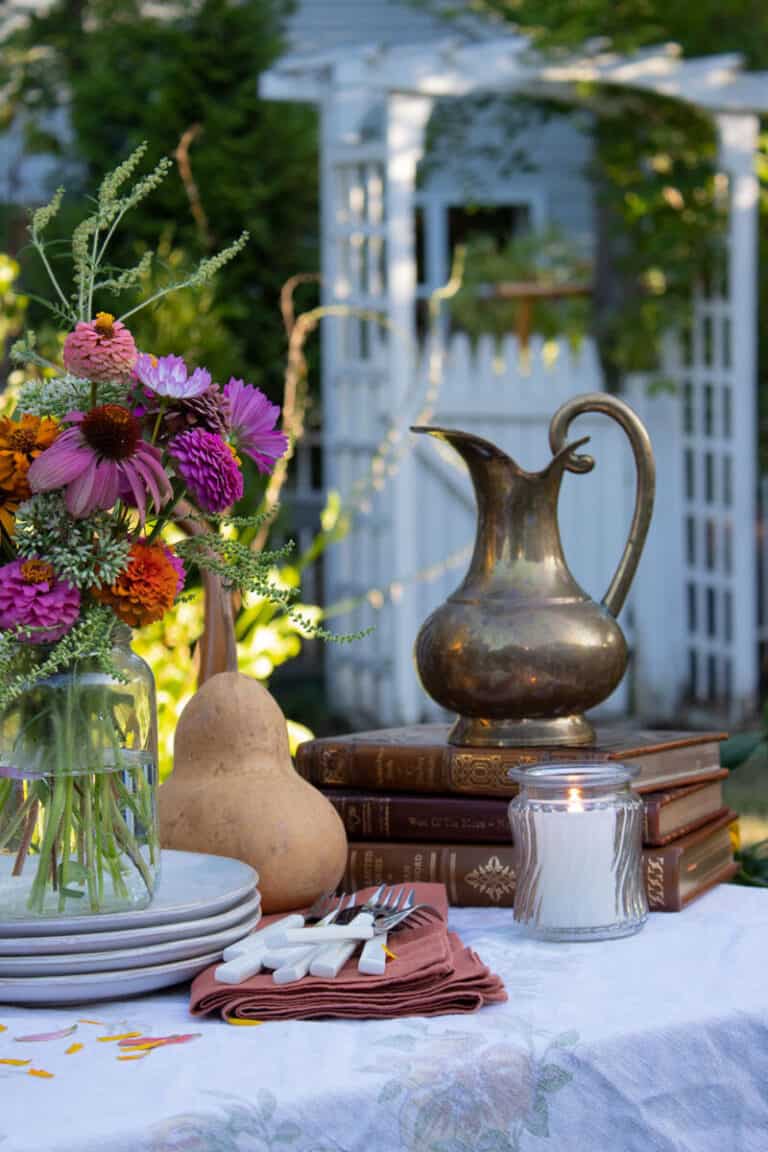 3 Beautiful Fall Outdoor Table Settings Ideas! (2023) - The Honeycomb Home