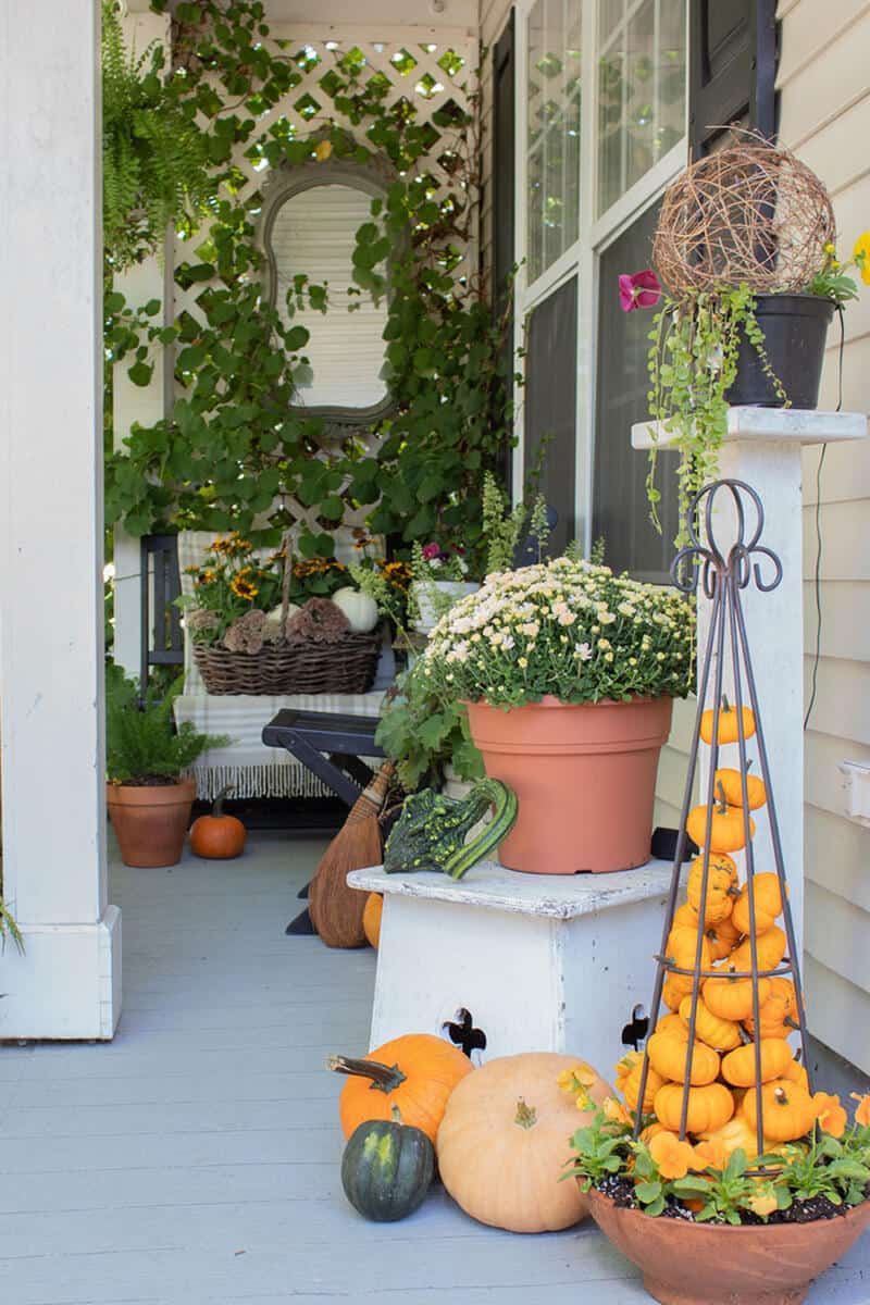 Fall Porch Decor - The Honeycomb Home
