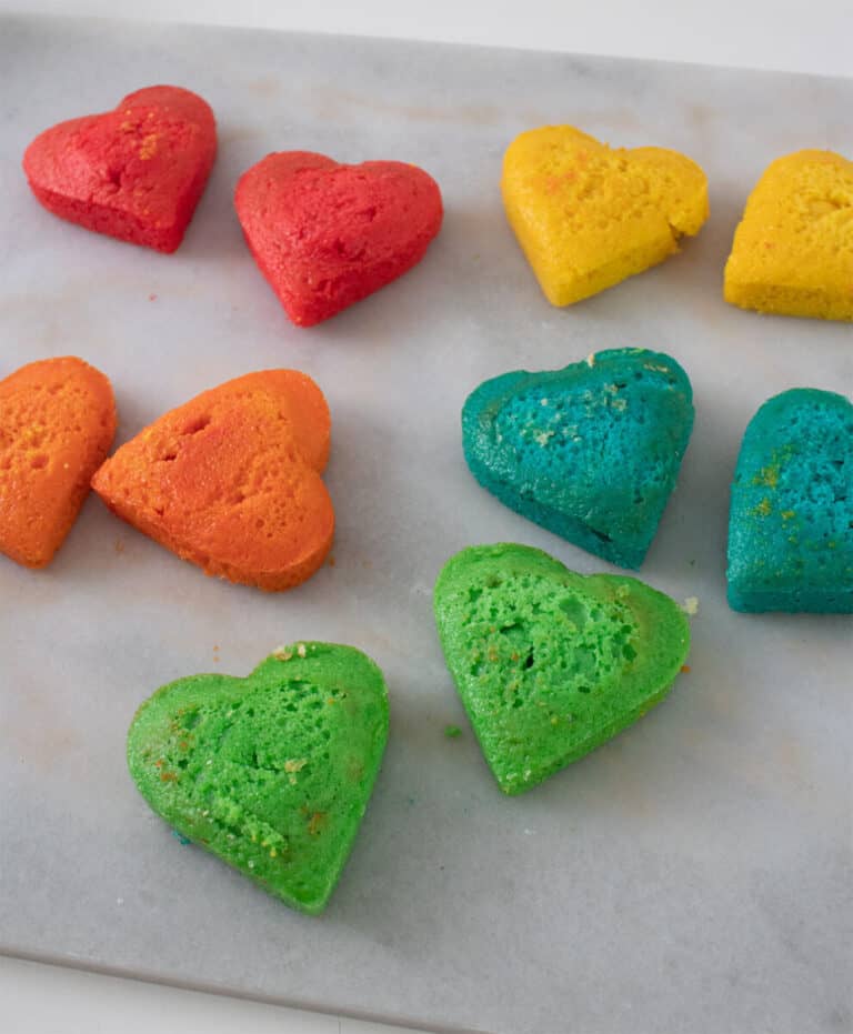 Shamrock Cake With Rainbow Inside - The Honeycomb Home