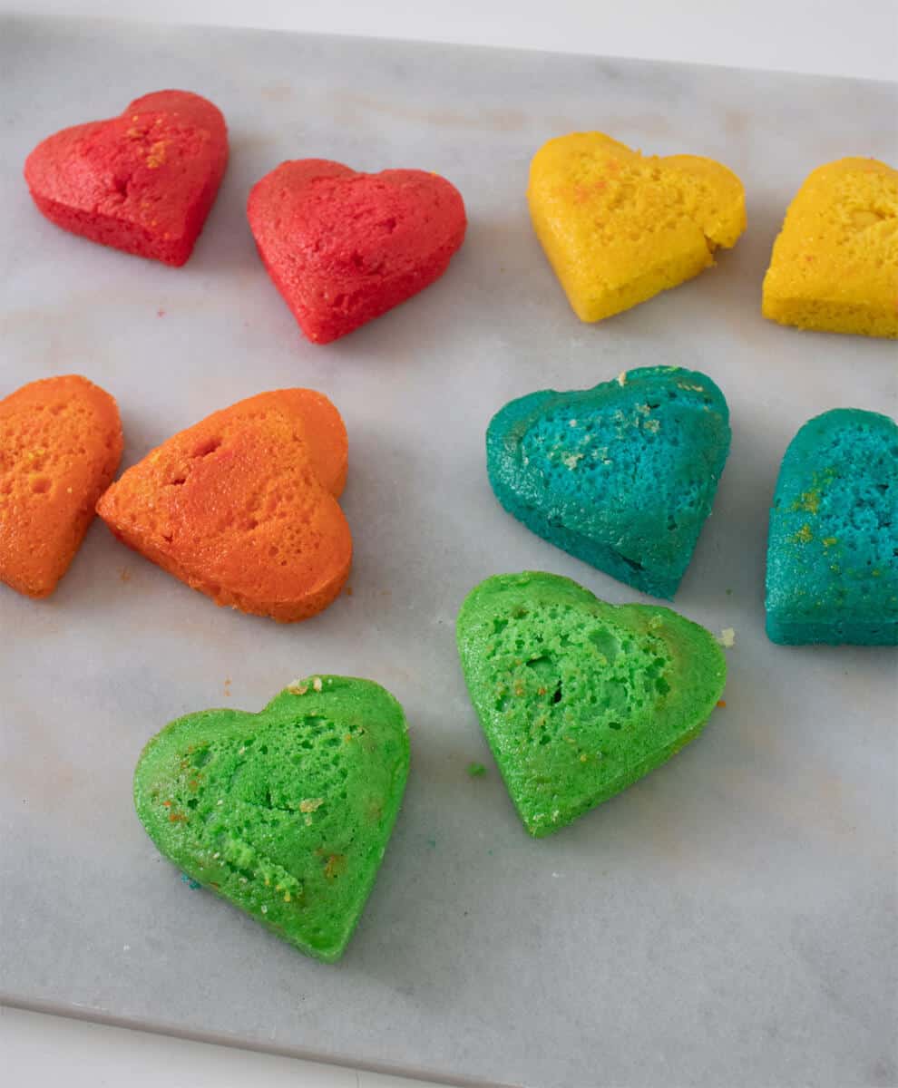 Shamrock Cake With Rainbow Inside - The Honeycomb Home
