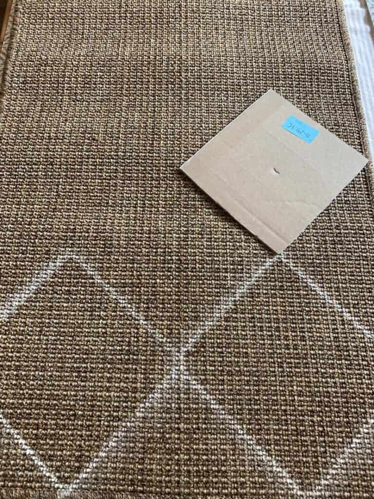 Diamond Jute Rug DIY - The Honeycomb Home