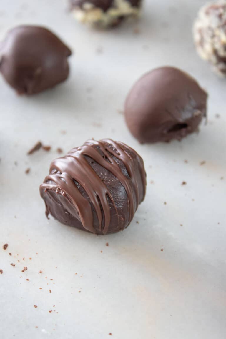 3-ingredient Truffles With Wine - The Honeycomb Home