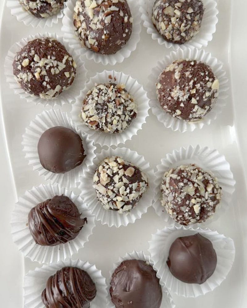3-ingredient Truffles With Wine - The Honeycomb Home