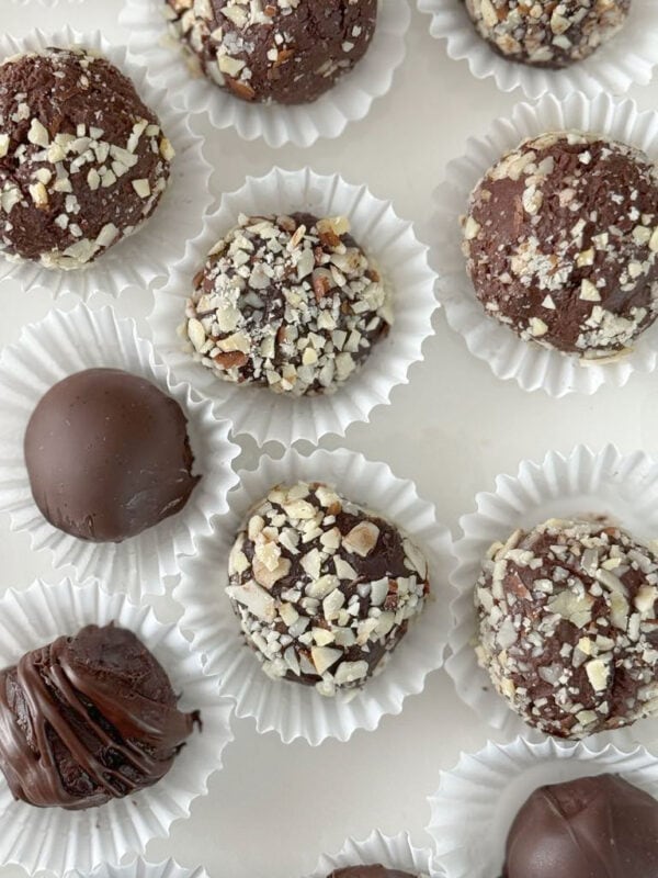 3-ingredient Truffles With Wine - The Honeycomb Home