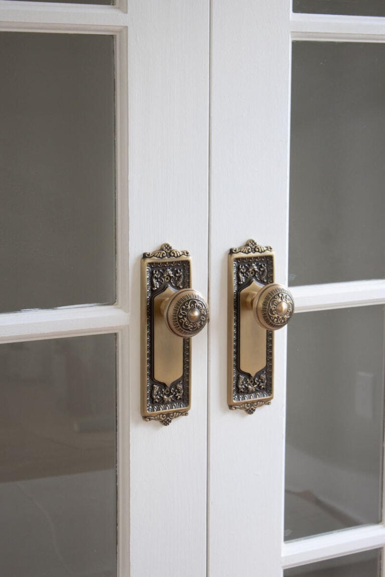 Charming Details: How Vintage Style Doorknobs Enhanced Our Home Design ...